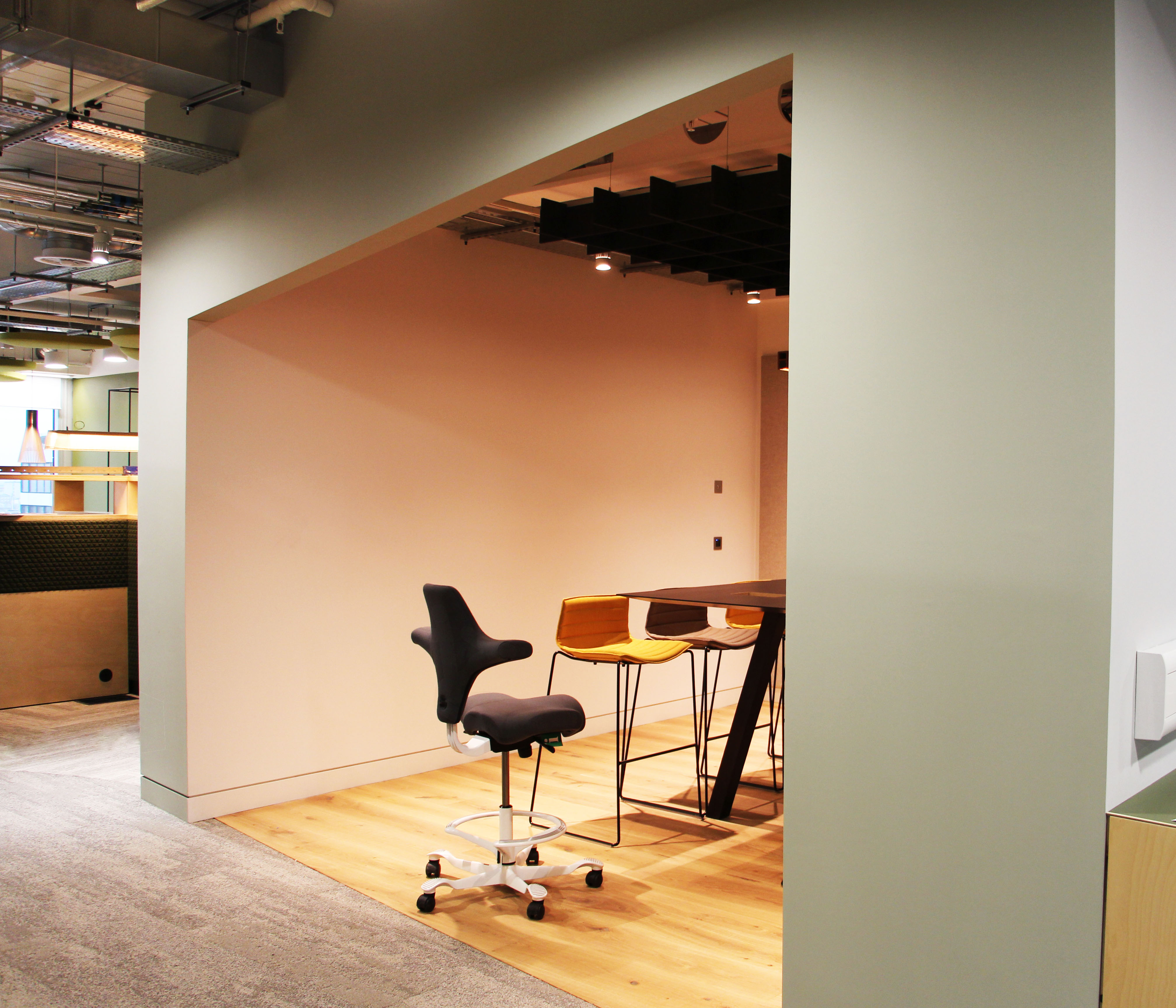 Angled Head | Measom